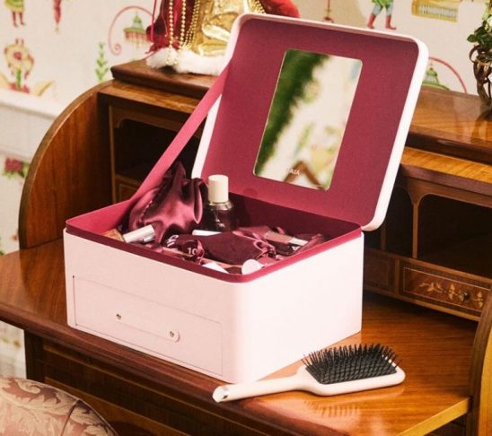 Caia adventskalender 2024 - Emmas Julblogg